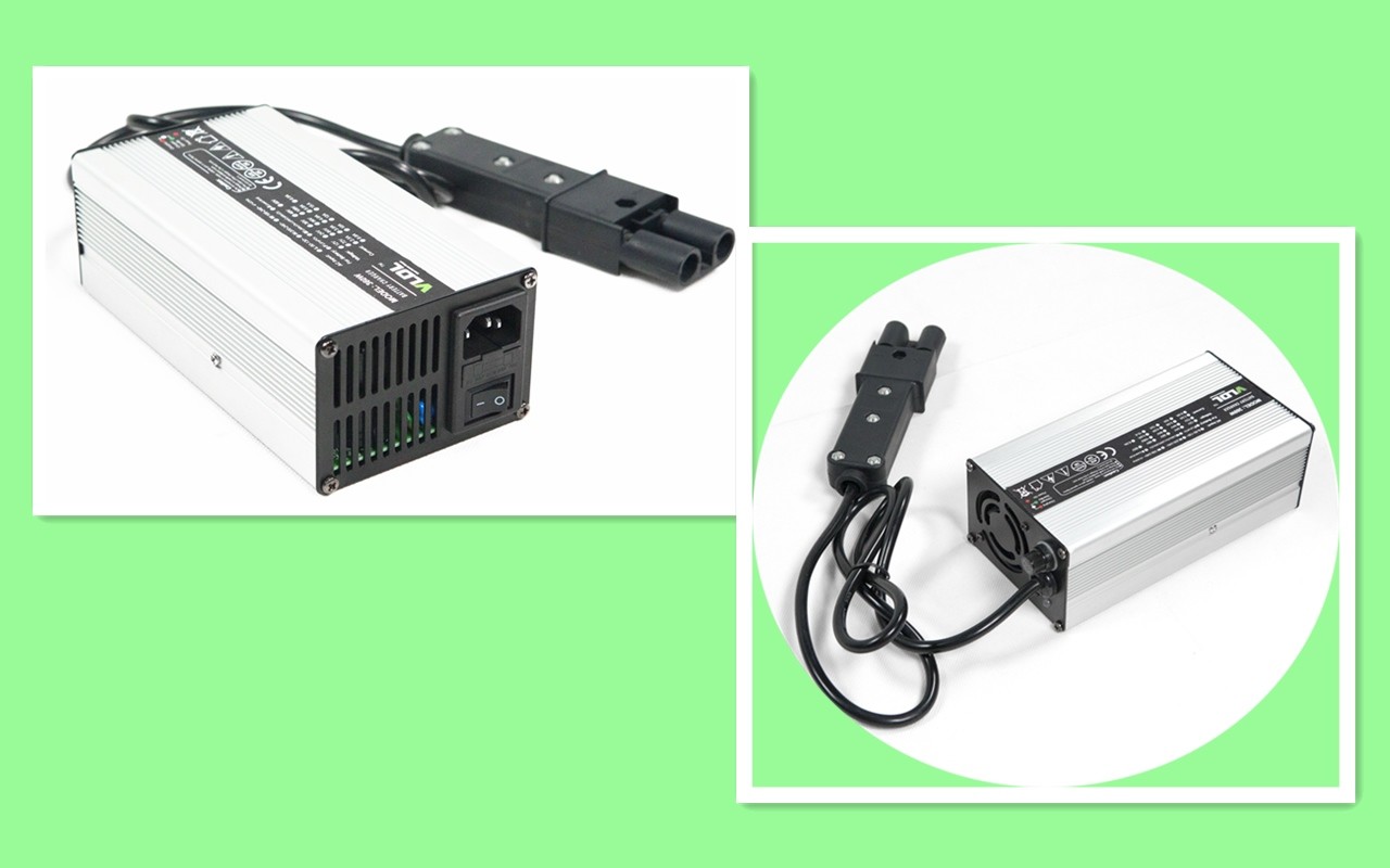 212*105*60 MM Li Ion Battery Charger 36 Volts 8 Amps With PFC 110 To ...